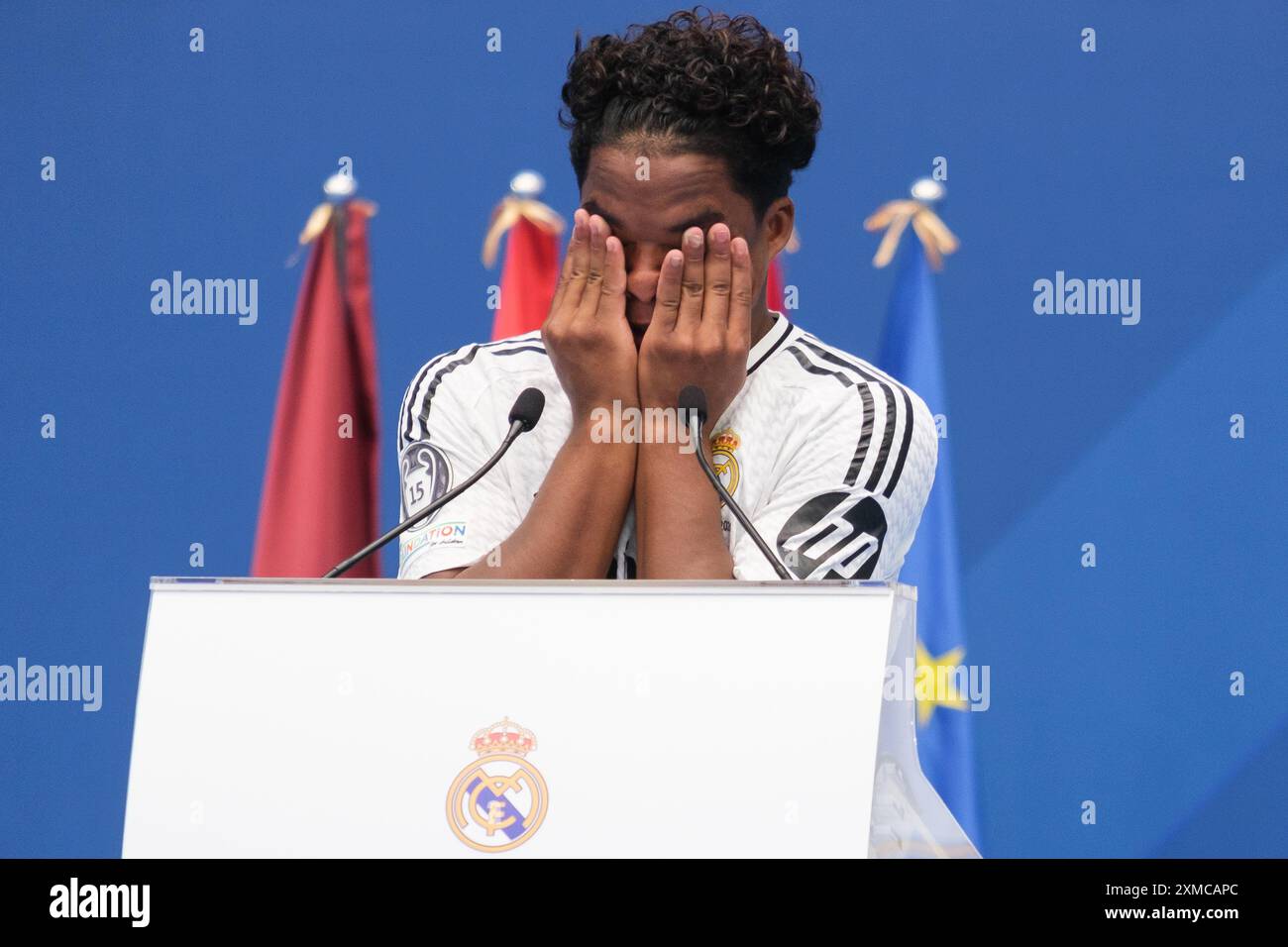 Endrick Felipe Moreira de Sousa during his presentation as a new Real ...