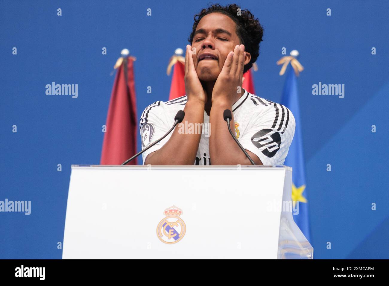 Endrick Felipe Moreira de Sousa during his presentation as a new Real ...