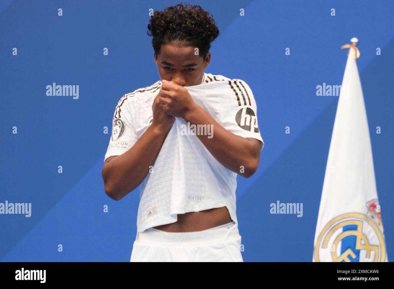 Endrick Felipe Moreira de Sousa during his presentation as a new Real ...