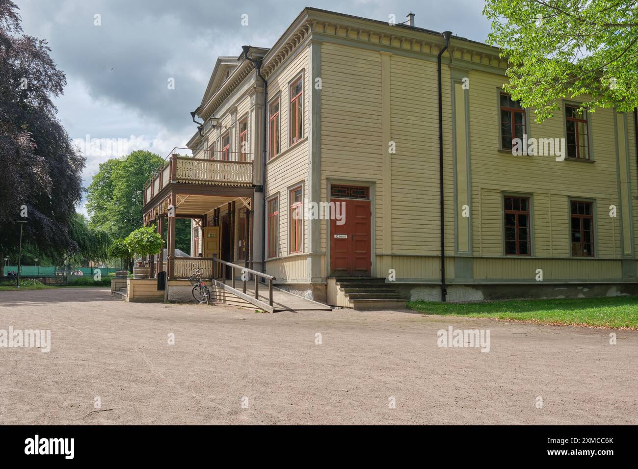 Day trip on a cloudy summer day to the town of Hjo on Lake Vaettern ...