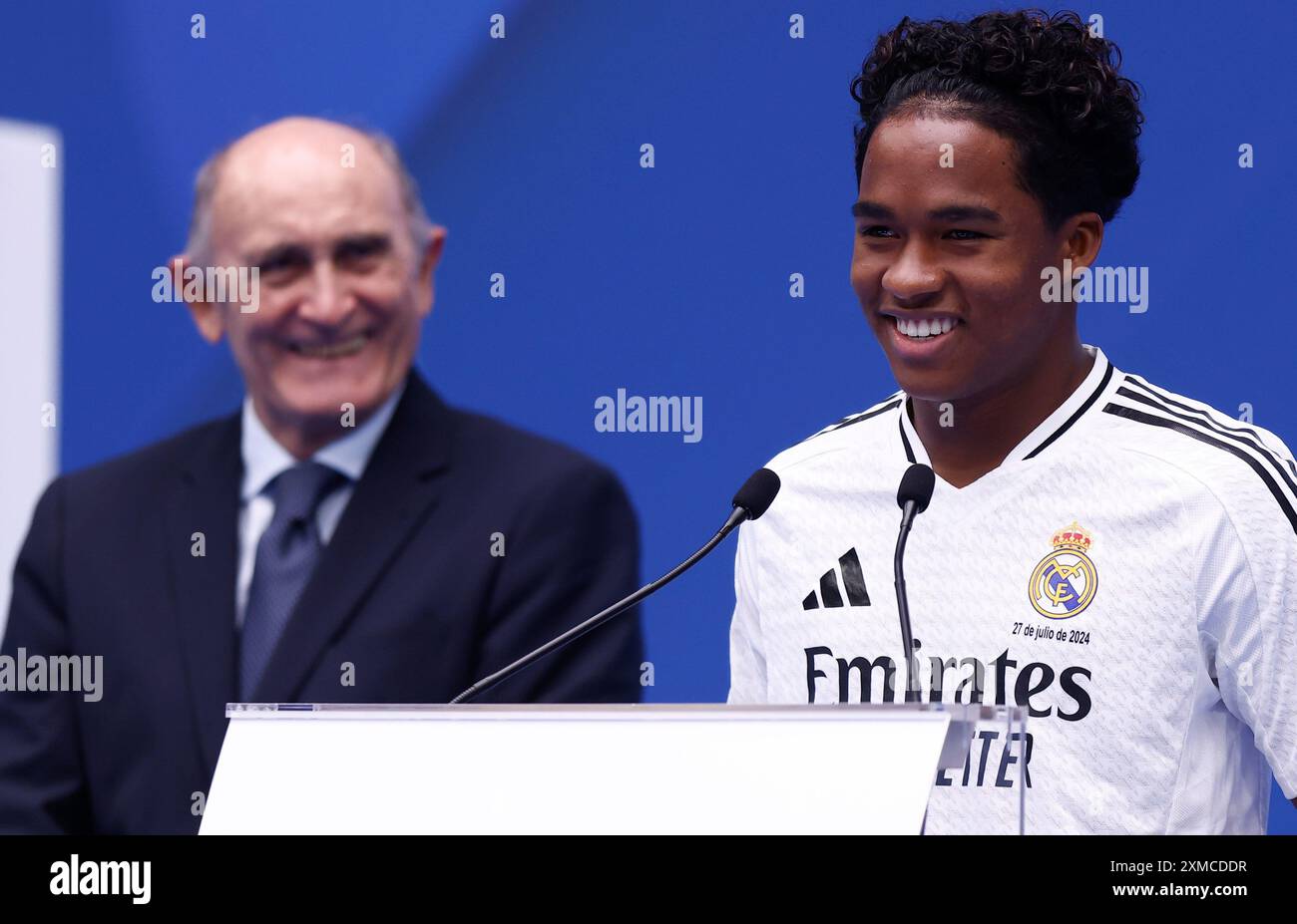 Endrick Felipe smiles during his presentation as new player of Real ...