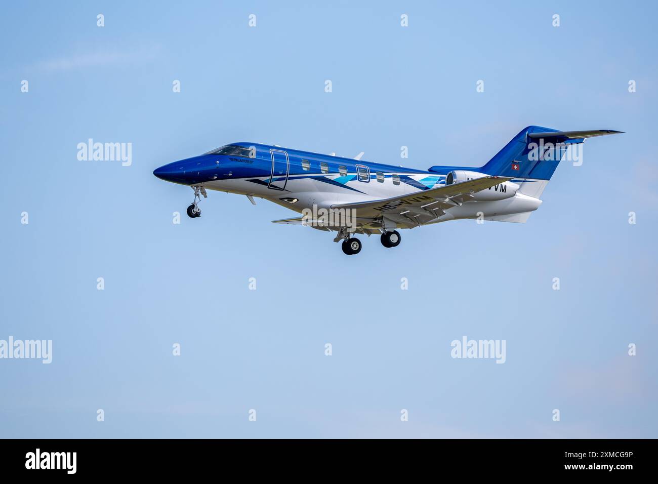 Pilatus PC-24 ‘HB-VVM’ arriving at RAF Fairford to take part in the ...