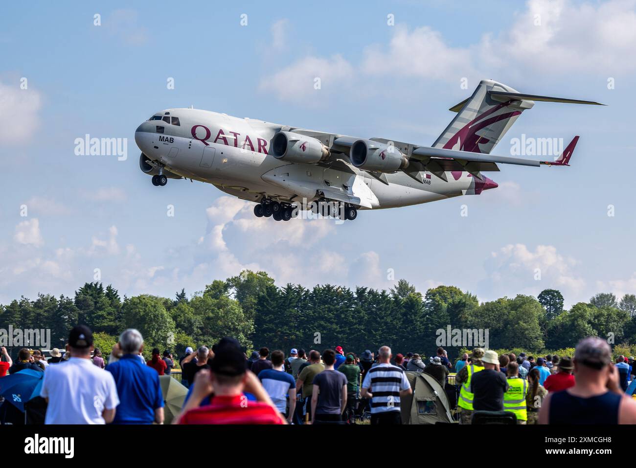 Qatari Emiri Air Force - Boeing C-17A Globemaster III, arriving at RAF ...