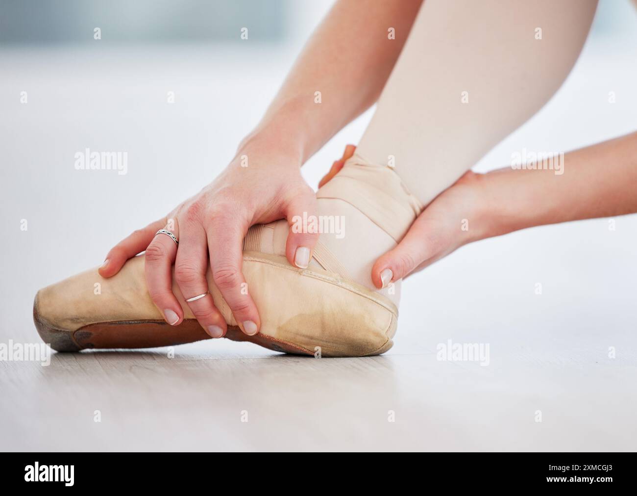 Ballerina dancer hand holding hi-res stock photography and images - Alamy