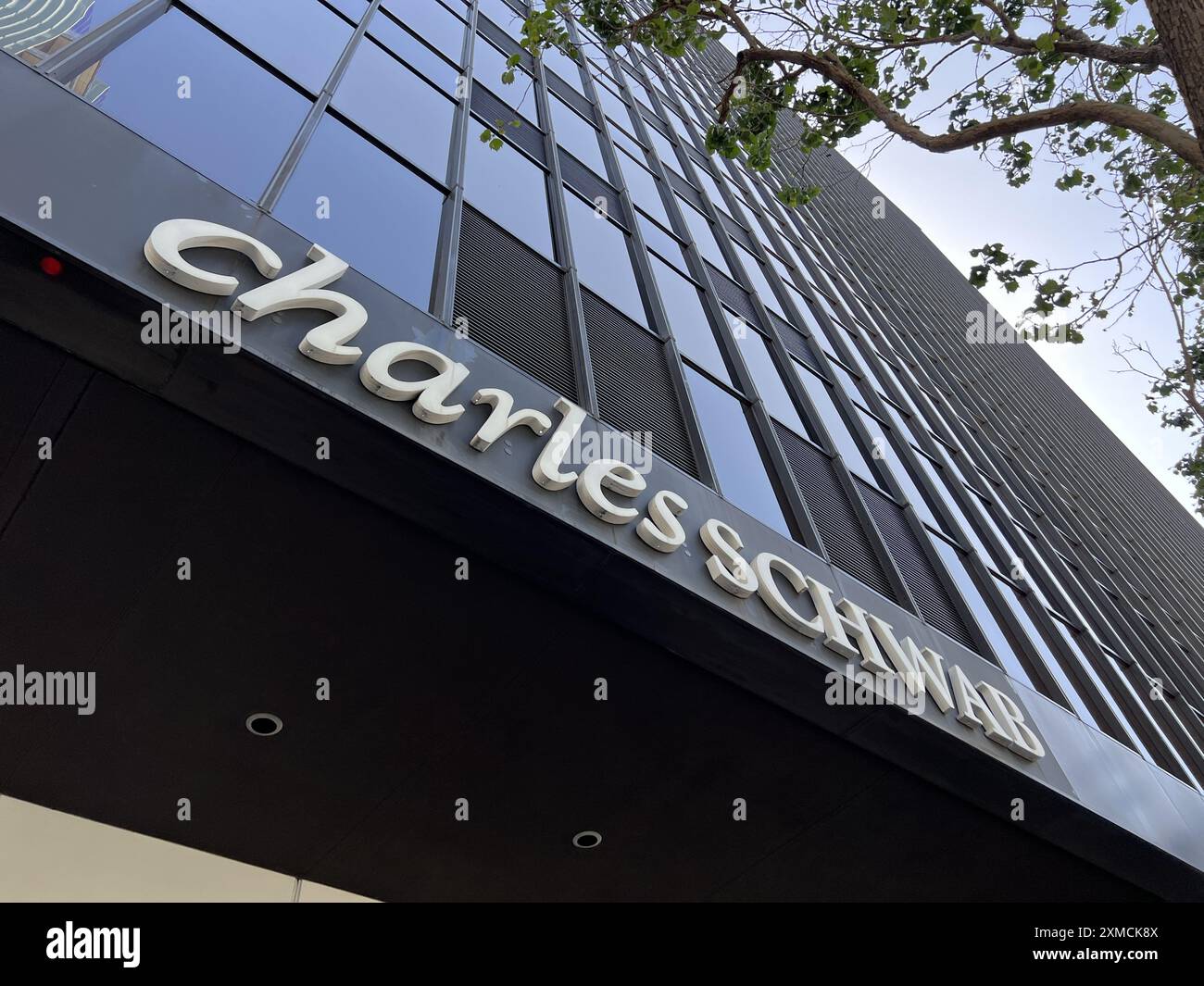 Facade of Charles Schwab office building with visible logo, Howard ...