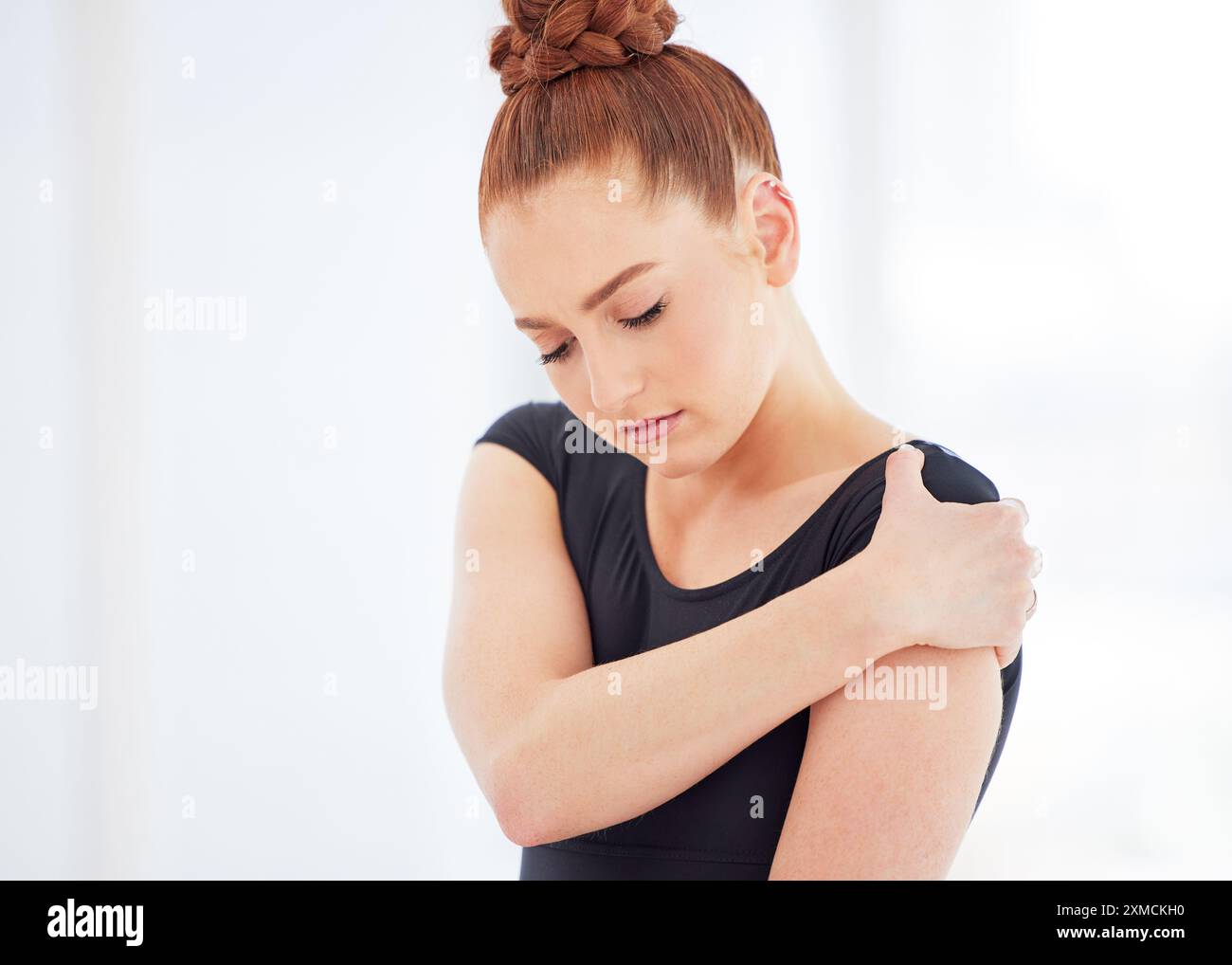 Shoulder torn ligament hi-res stock photography and images - Alamy