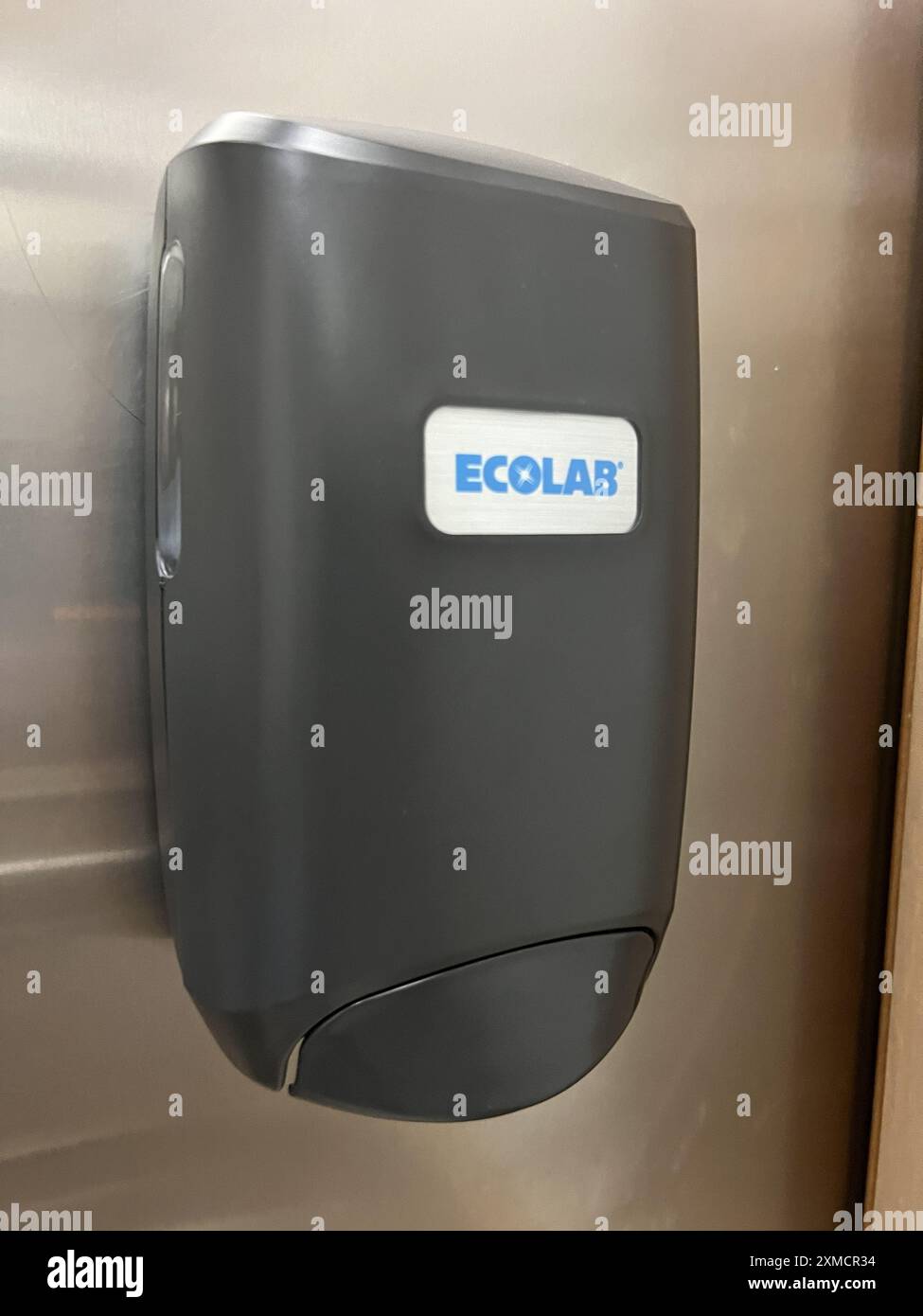 Ecolab sanitizer hi-res stock photography and images - Alamy
