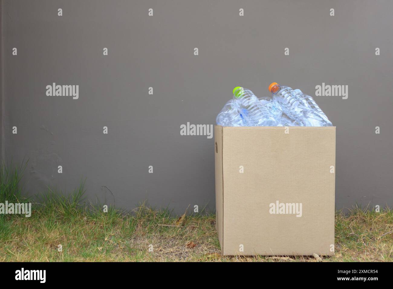 Reduce reuse recycle blue box hi-res stock photography and images - Alamy