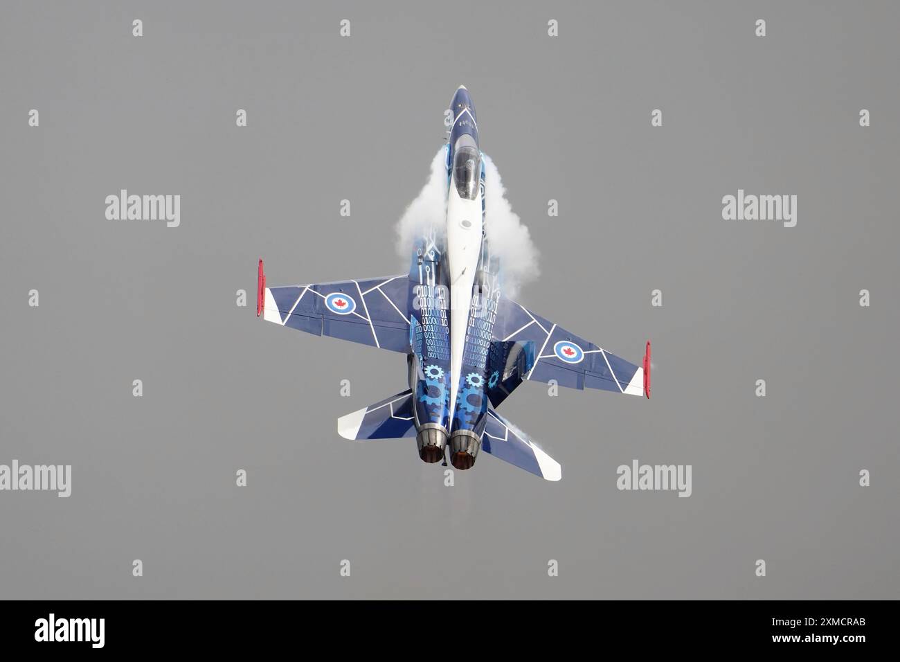 Rcaf 100 colours hi-res stock photography and images - Alamy