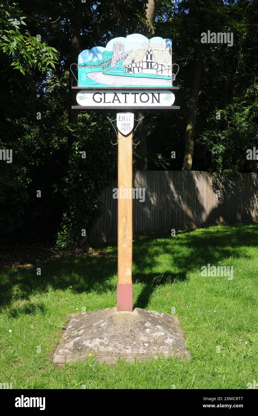 Village sign, Glatton, Cambridgeshire Stock Photo - Alamy
