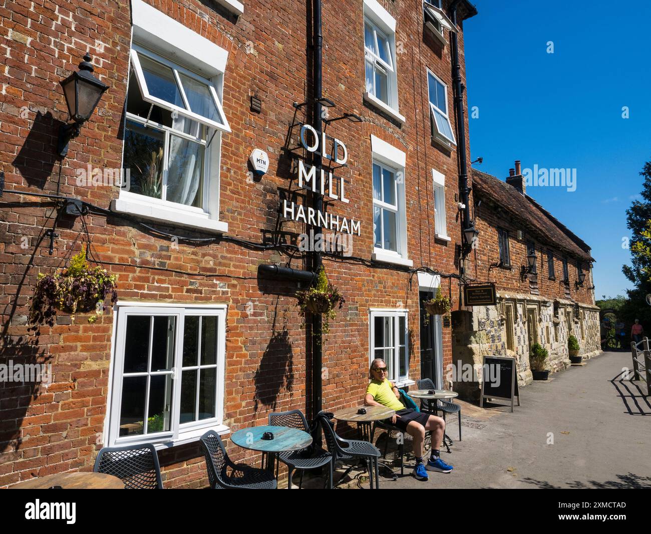 Old mill hotel hi-res stock photography and images - Alamy