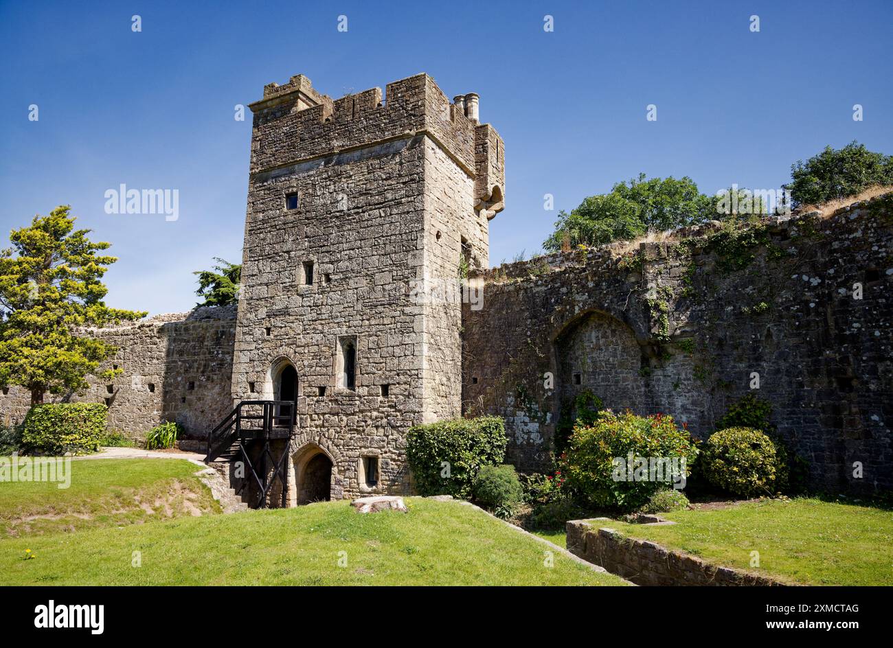 Caldicott Castle basks in the Welsh Summer Sun Stock Photo - Alamy