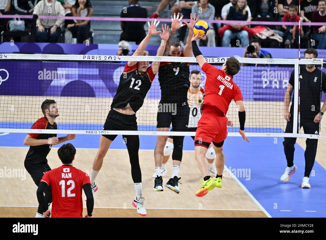 Kento miyaura hi-res stock photography and images - Alamy