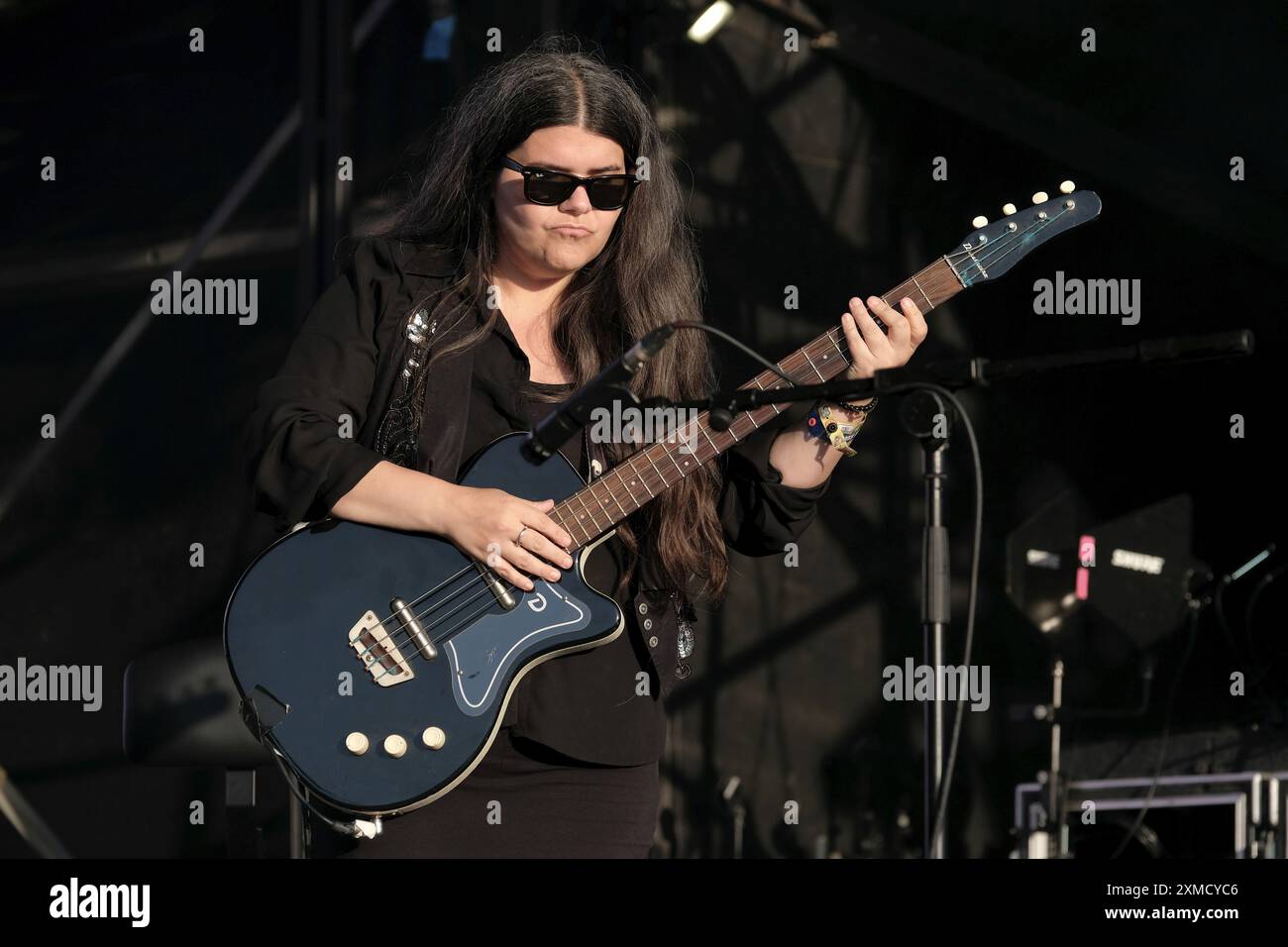 Glockenspiel player hi-res stock photography and images - Alamy