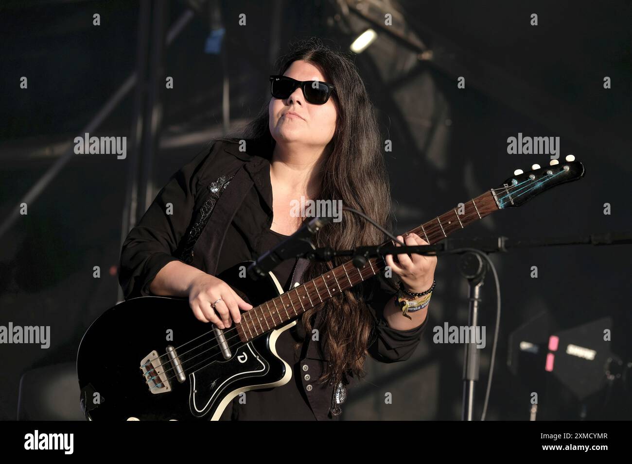 Michele Stodart bass guitarist, vocalist, and glockenspiel player with ...