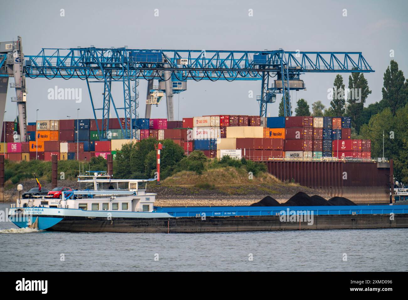 Tendency loaded hi-res stock photography and images - Alamy