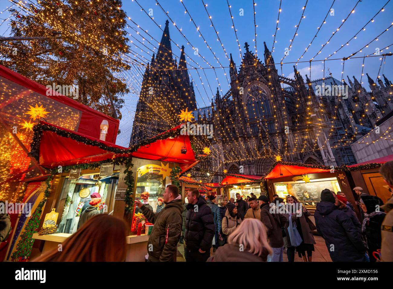 Christmas market on Roncallli Square, right next to Cologne Cathedral ...