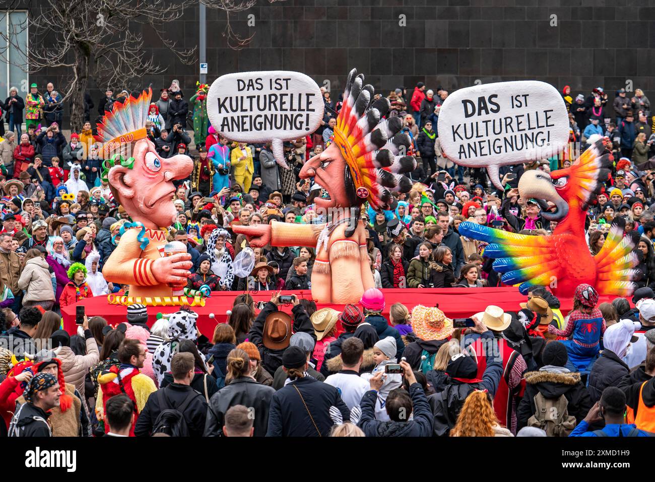 Rose Monday parade in Duesseldorf, street carnival, motif float in ...