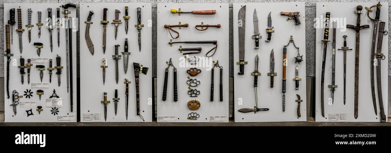 Cutting and stabbing weapons hi-res stock photography and images - Alamy