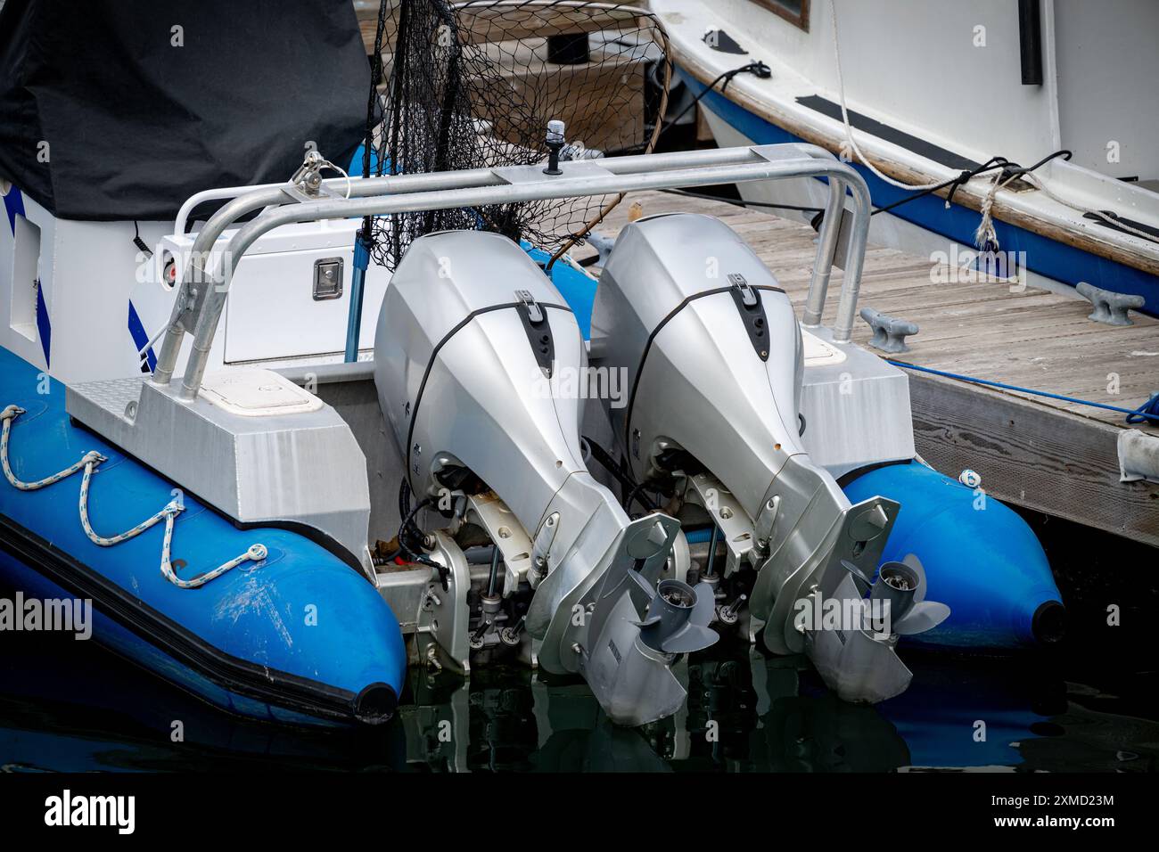 Twin motors hi-res stock photography and images - Alamy