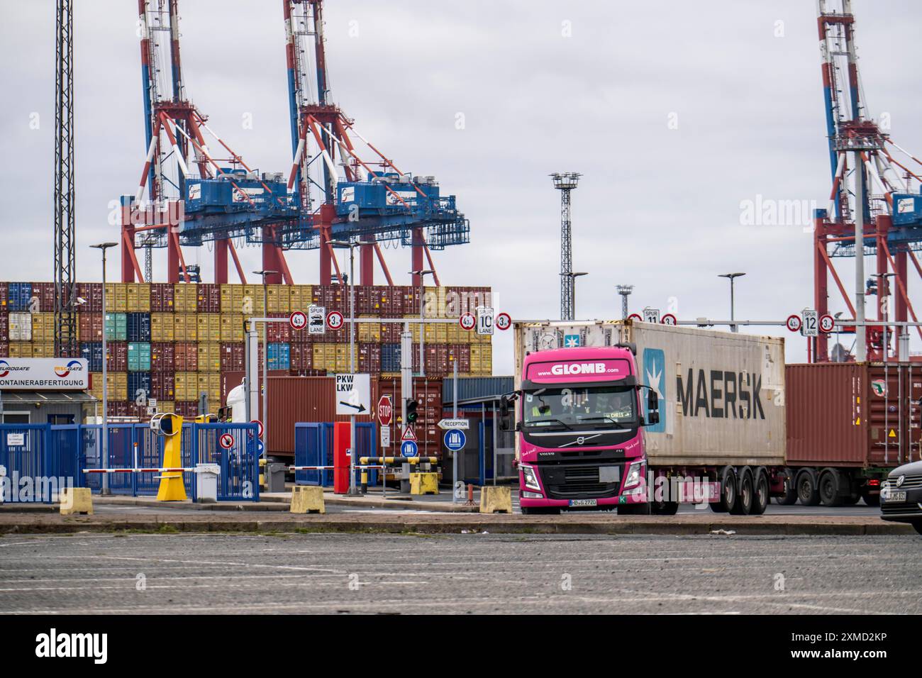 Entry and exit for container lorries, to the MSC container terminal in ...