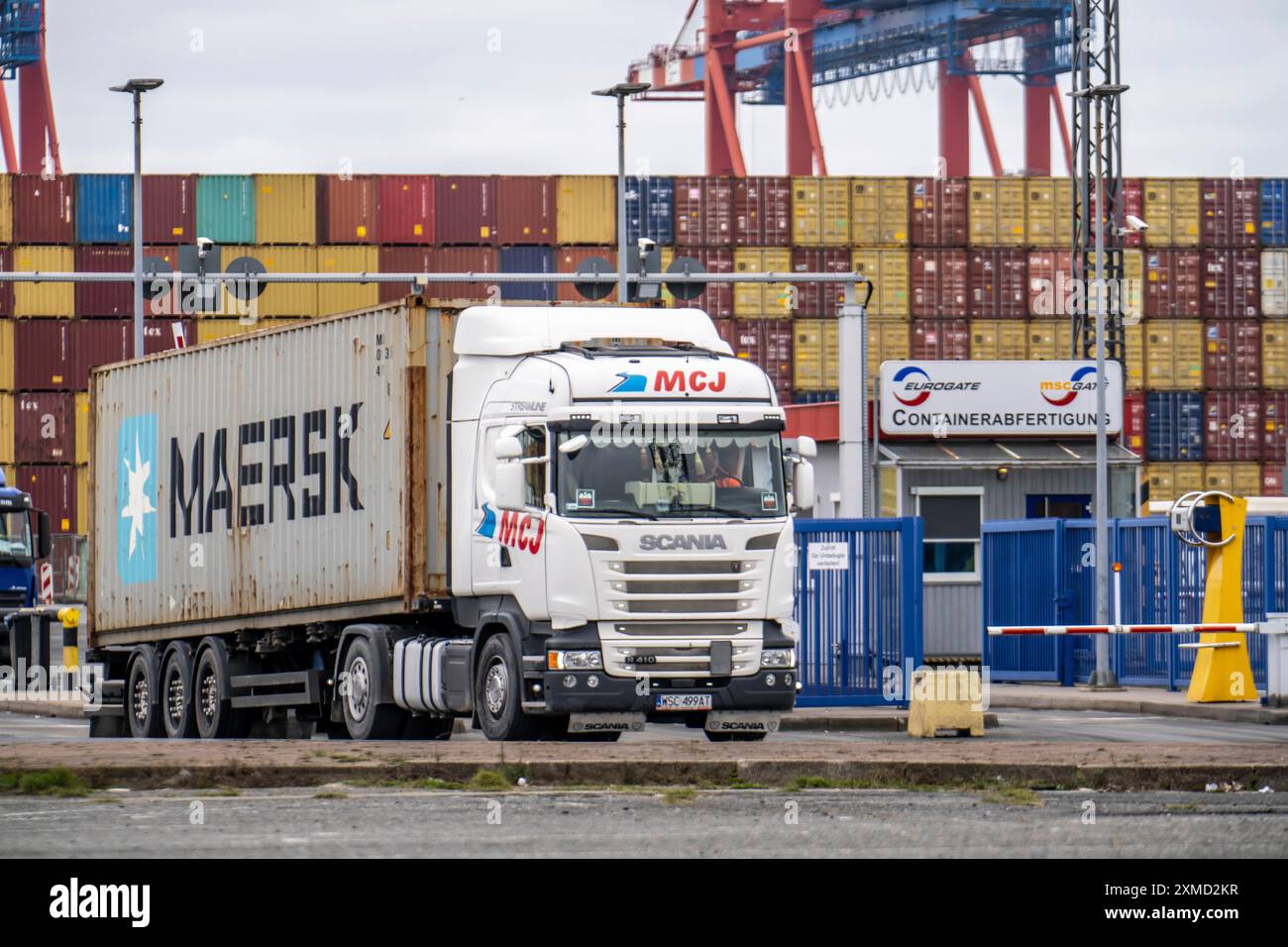 Entry and exit for container lorries, to the MSC container terminal in ...