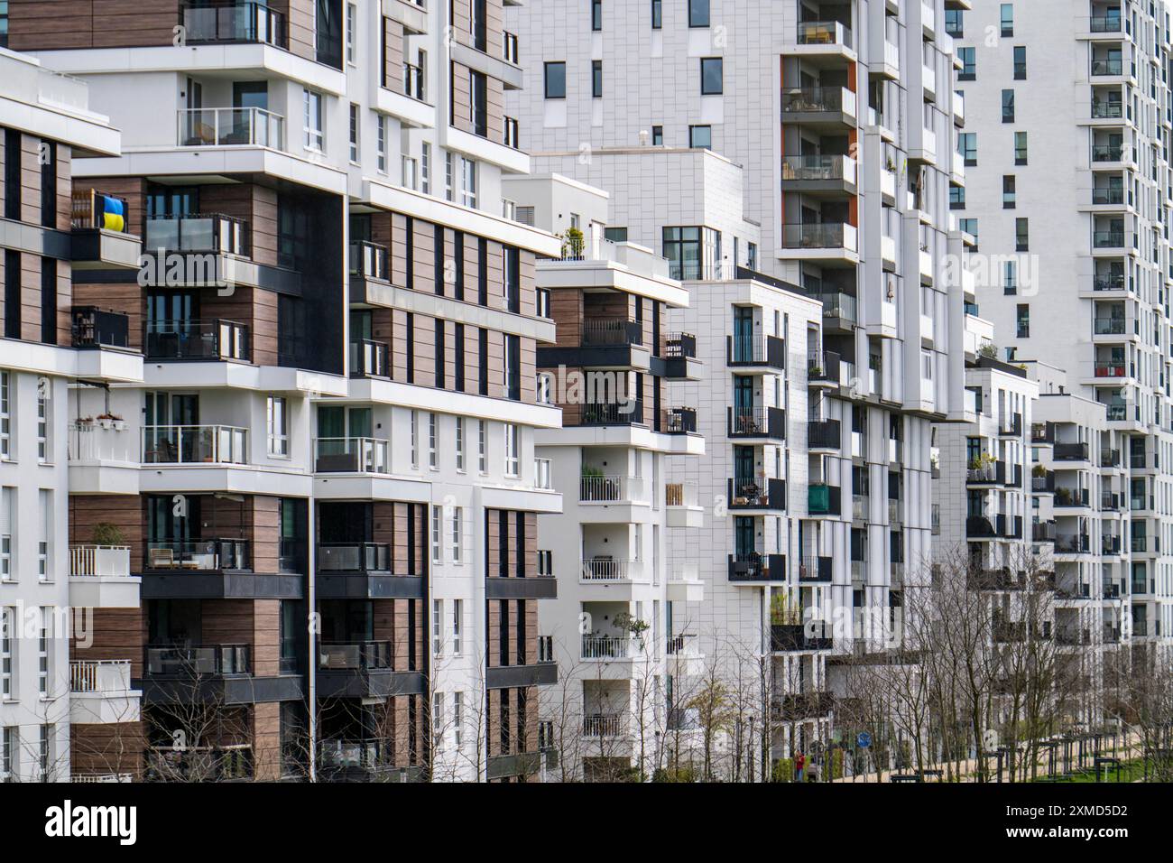 Modern residential neighbourhood along Toulouser Allee, high-rise ...