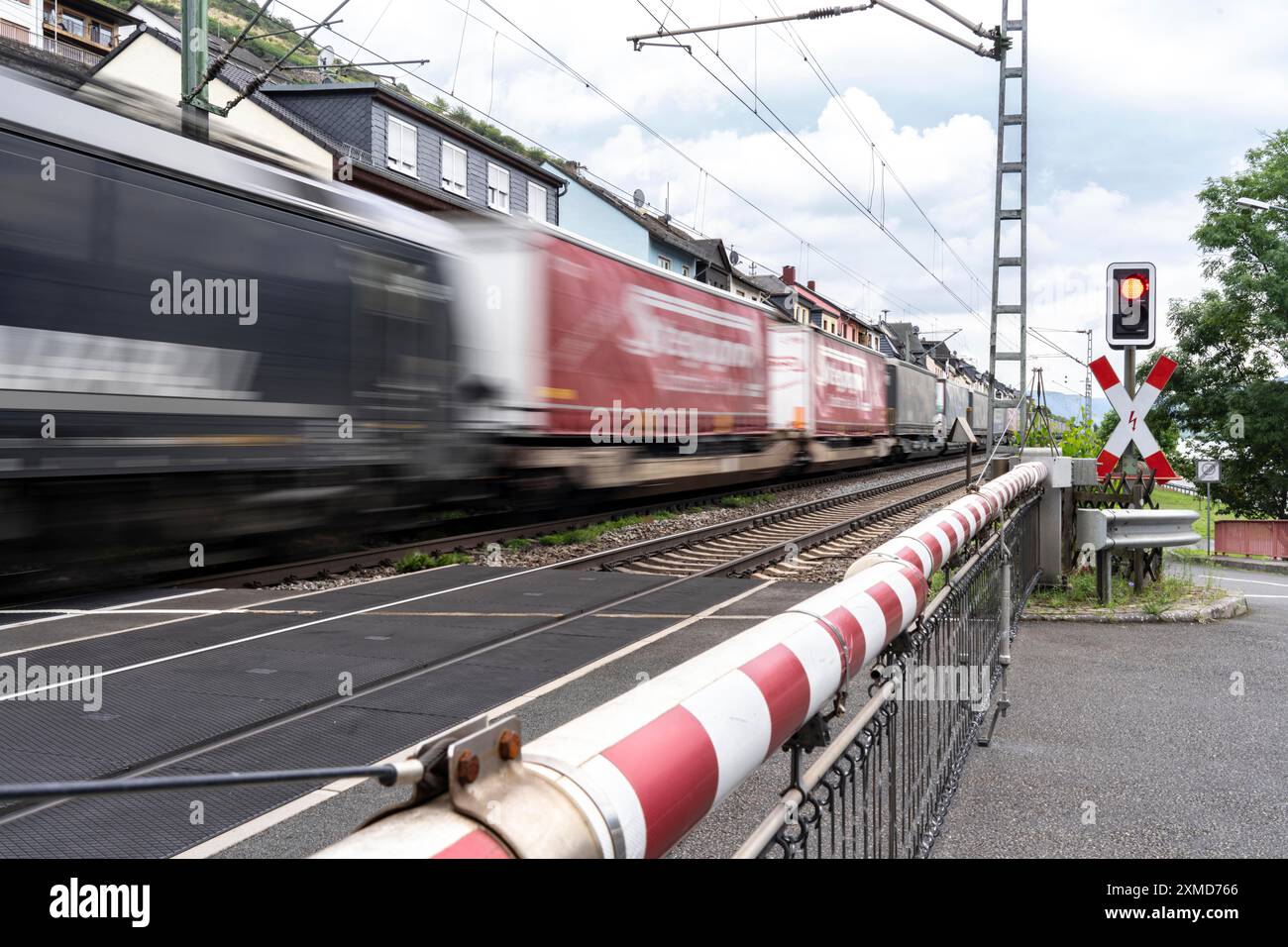 Upper Middle Rhine Valley, railway line on the right bank of the Rhine ...