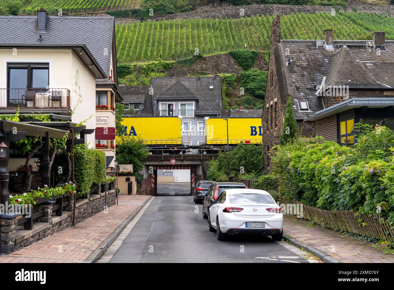 Upper Middle Rhine Valley, railway line on the right bank of the Rhine ...