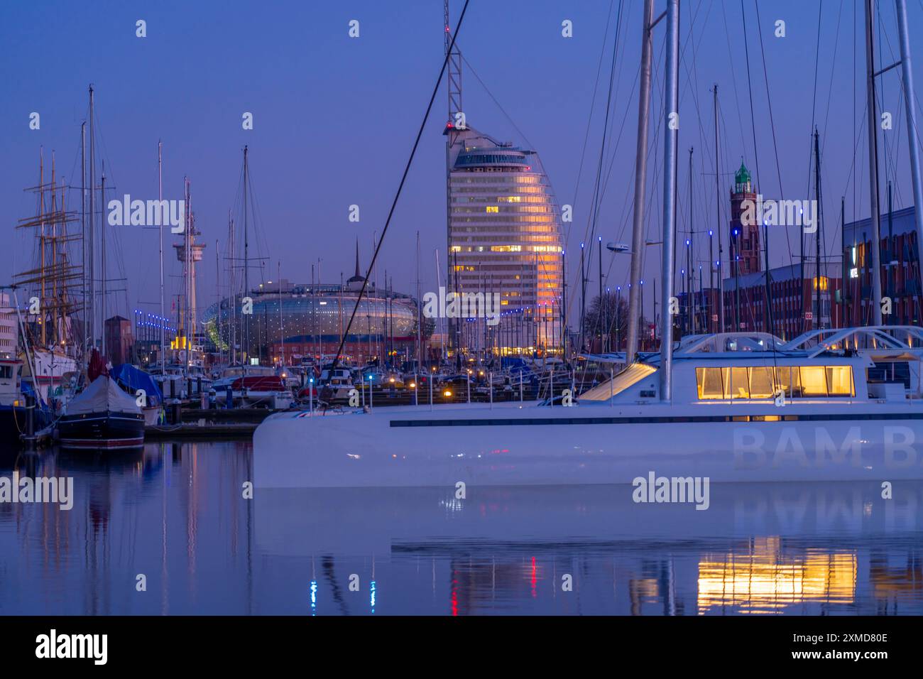 New harbour, harbour basin, harbour district, residential buildings ...