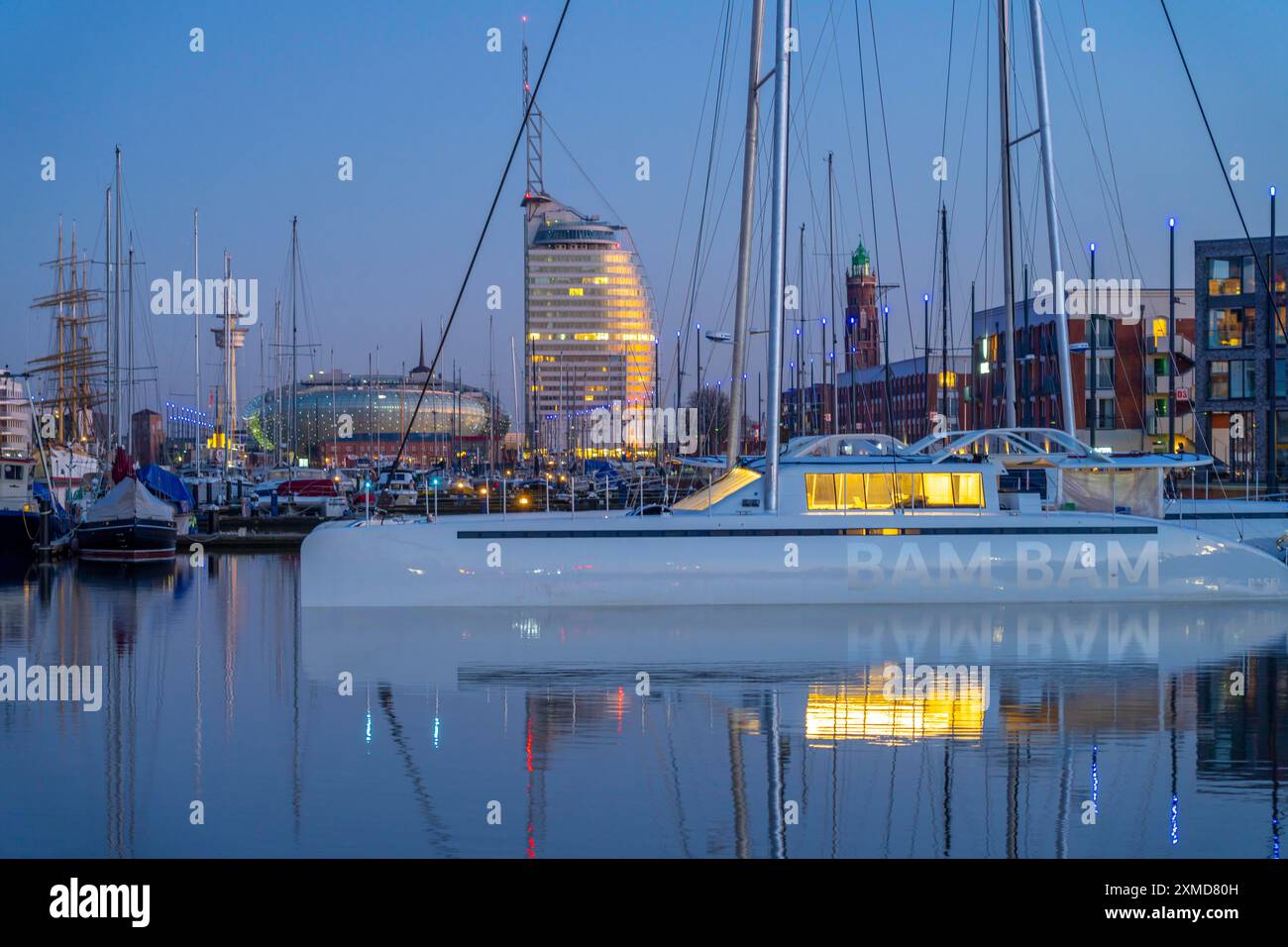 New harbour, harbour basin, harbour district, residential buildings ...