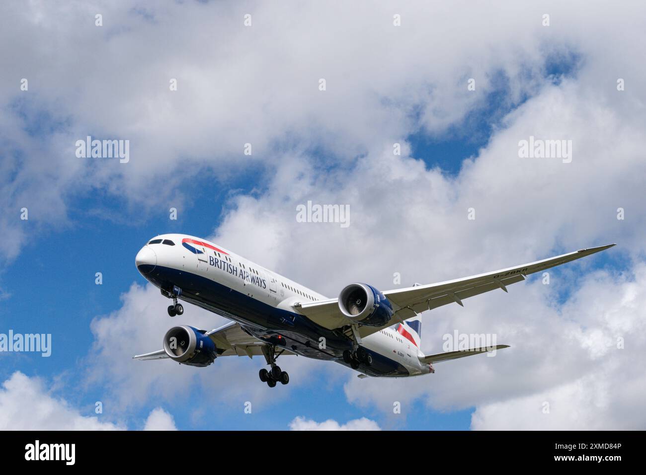 British Airways plane landing at Heathrow international airport. LONDON ...