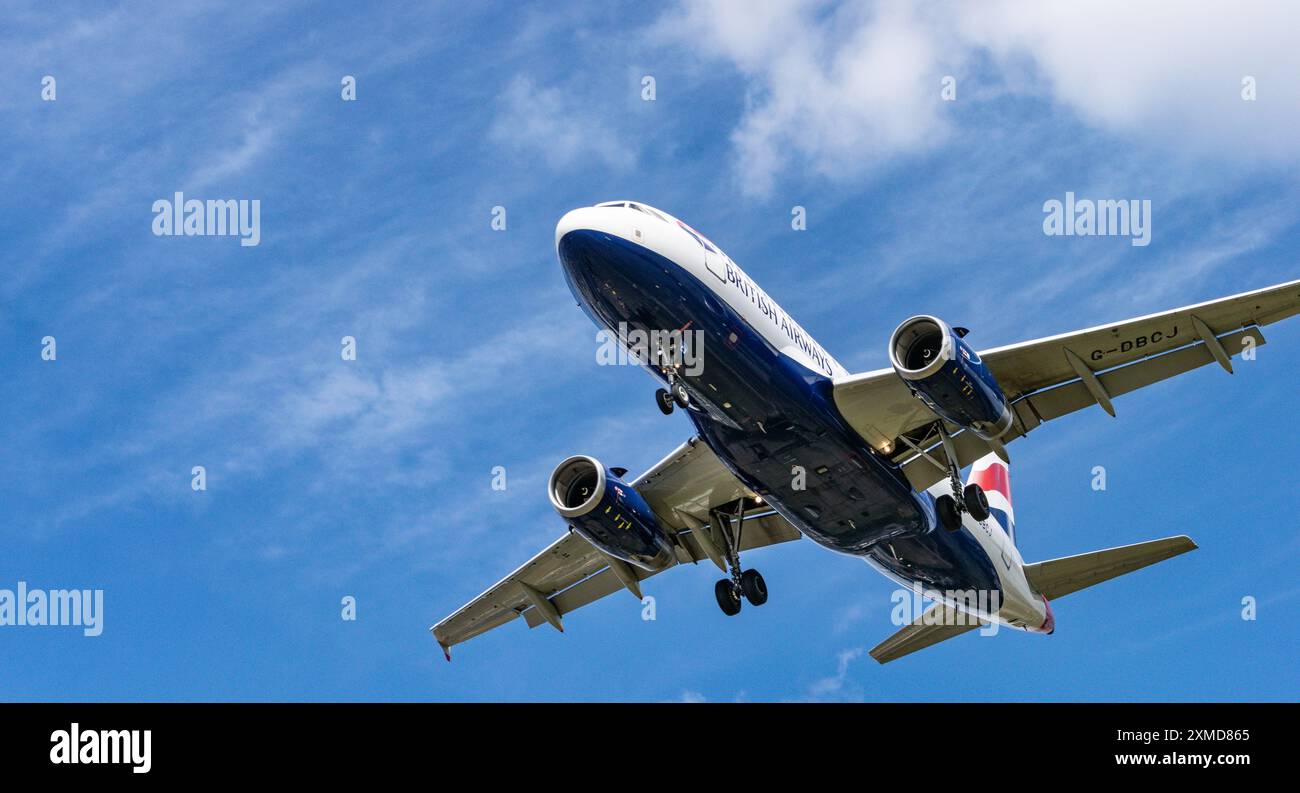 British Airways plane landing at Heathrow international airport. LONDON ...