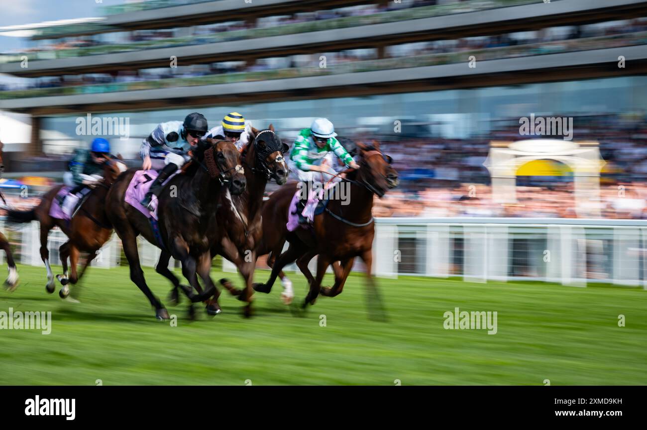 Archie watson racing hi-res stock photography and images - Alamy