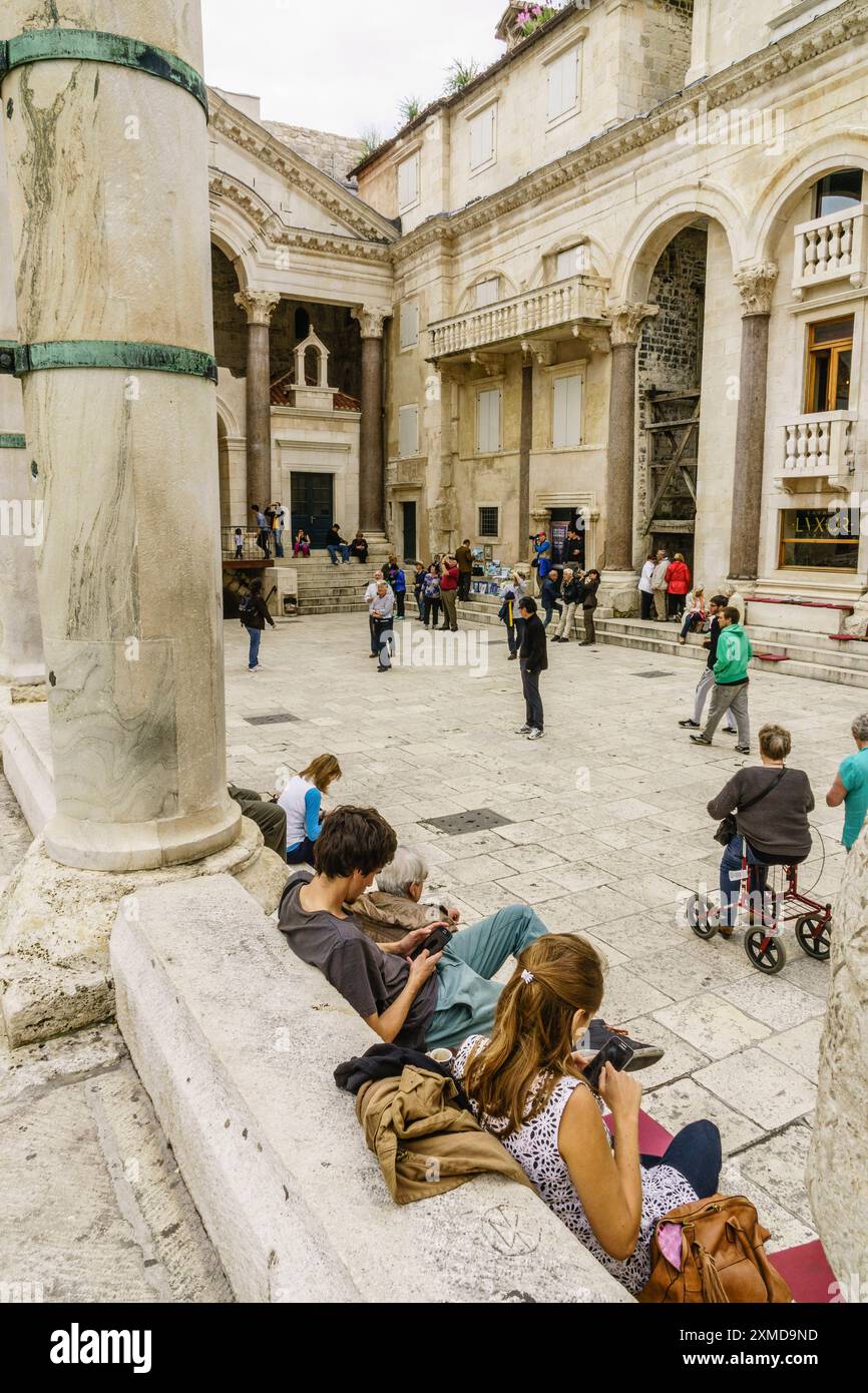 Temple of Jupiter, Diocletian's Palace, Split, Croatia Stock Photo - Alamy