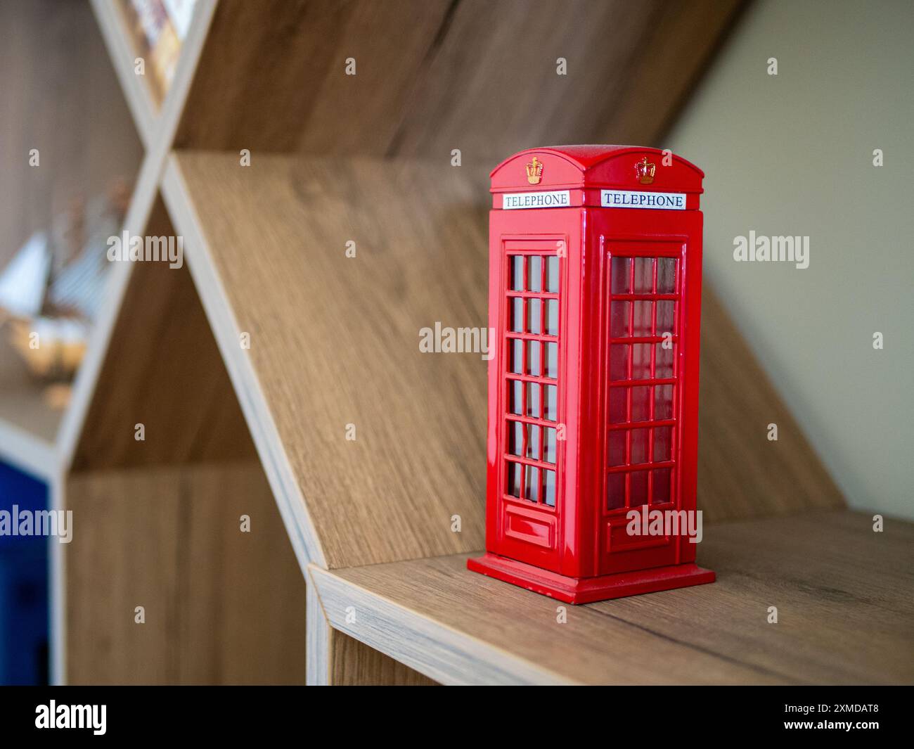 Big ben wooden model hi-res stock photography and images - Alamy