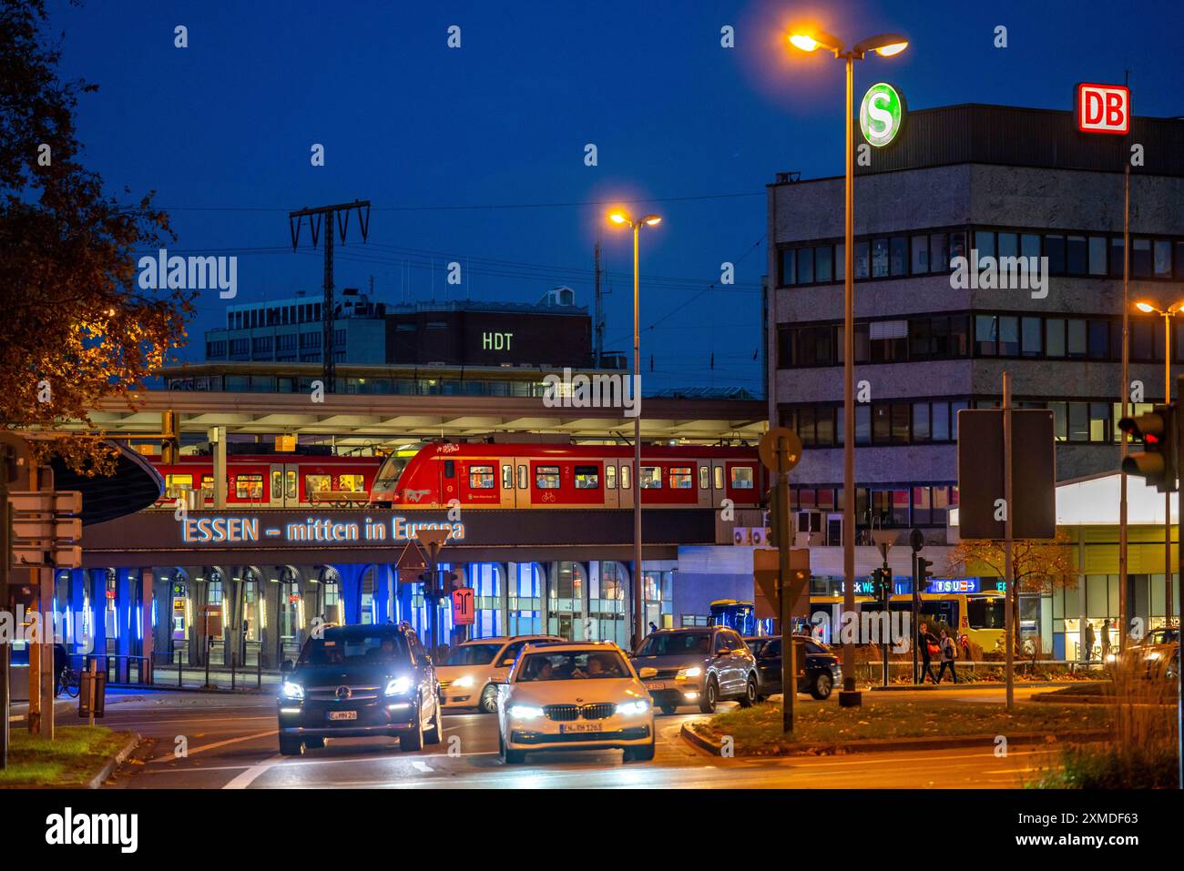 Essen city centre, main railway station, Freiheit street, North Rhine ...
