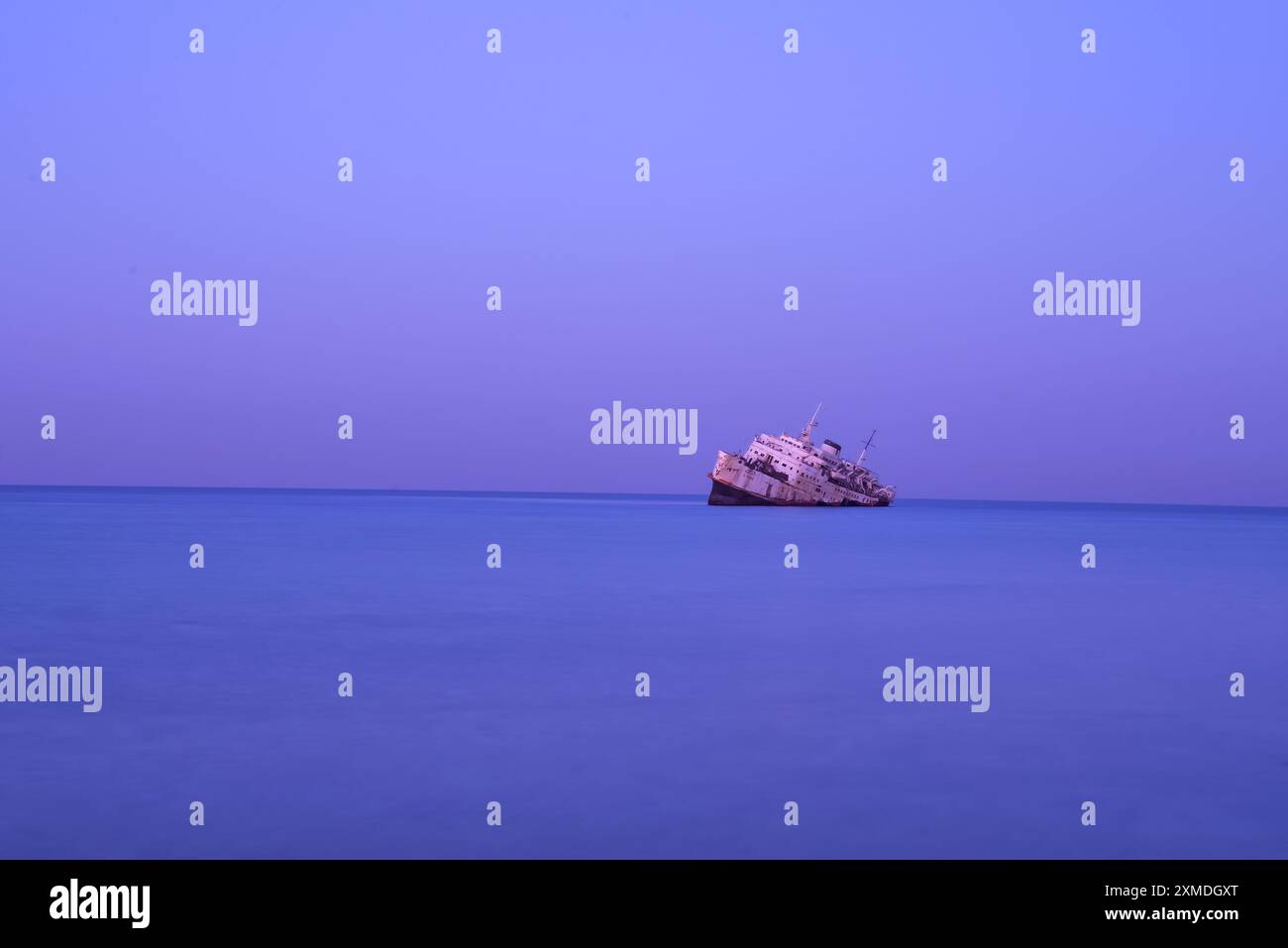 Al fahad ship wreckage hi-res stock photography and images - Alamy