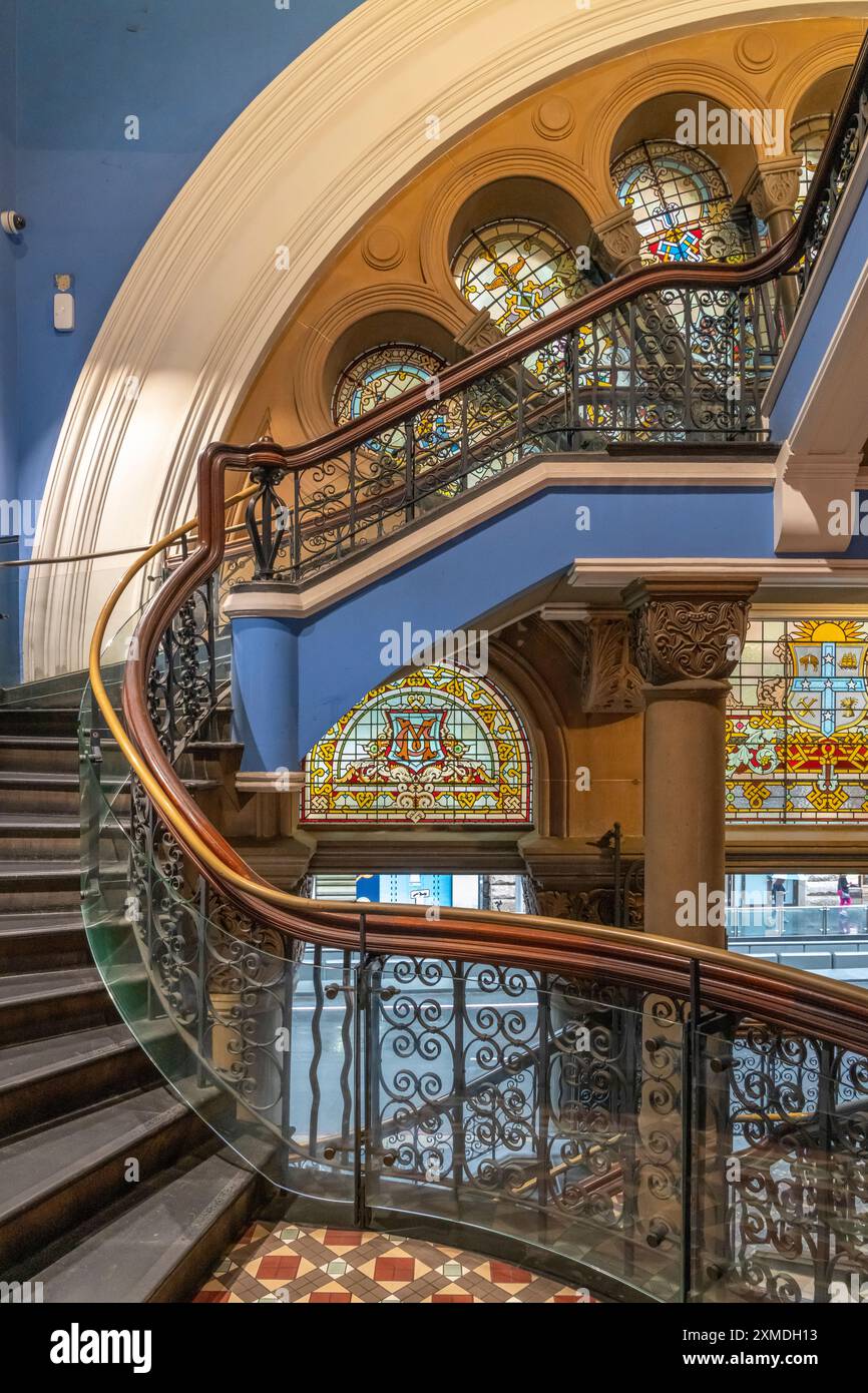 The Queen Elizabeth building shopping center architecture in Sydney ...