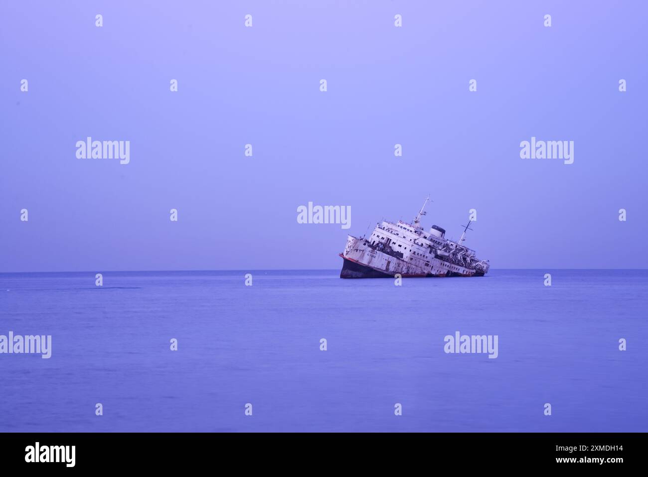 Al qattan beach hi-res stock photography and images - Alamy