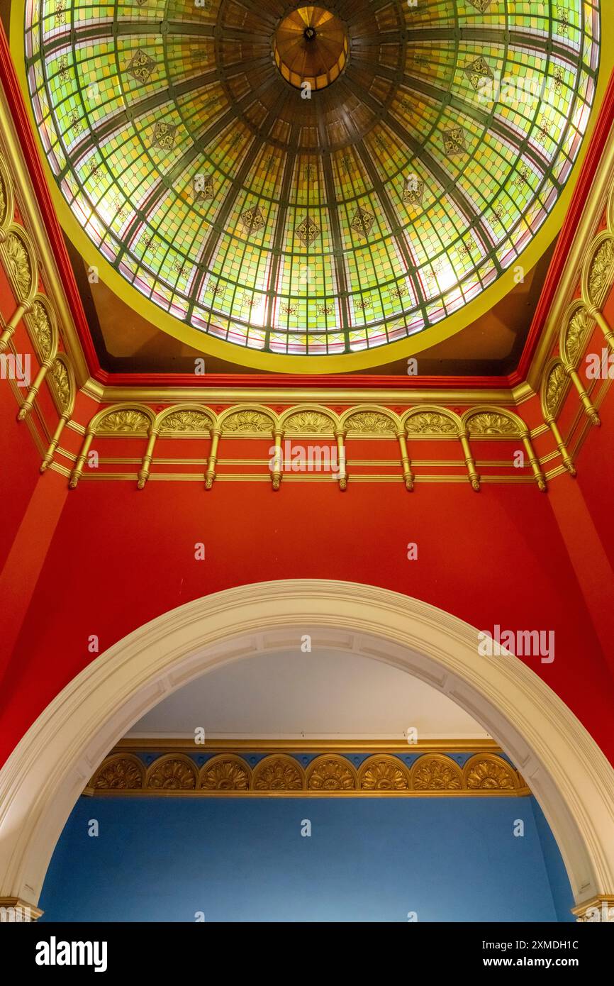 The Queen Elizabeth building shopping center architecture in Sydney ...