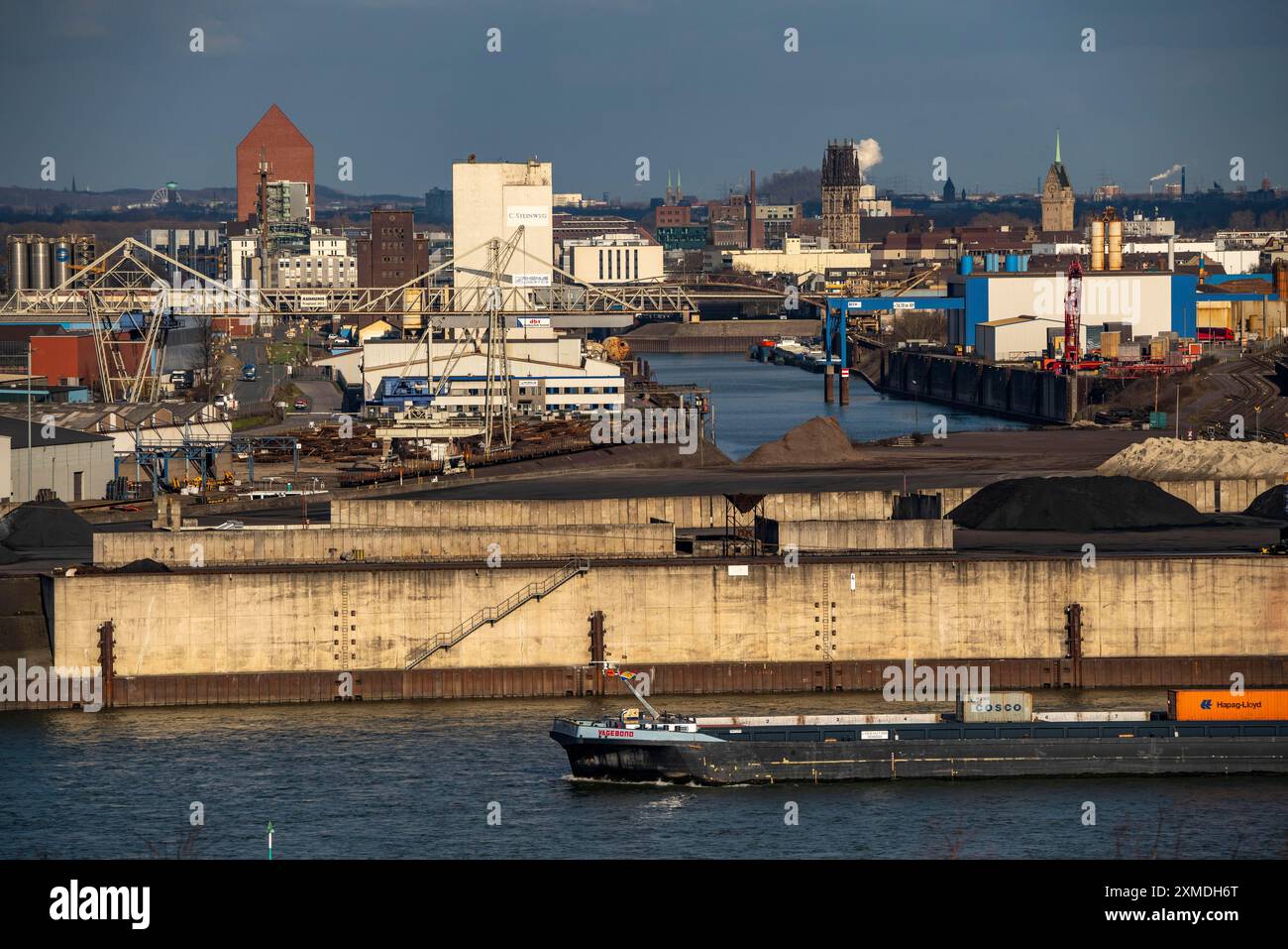 Duisburg harbours, Rheinkai Nord, outer harbour, behind the city centre ...