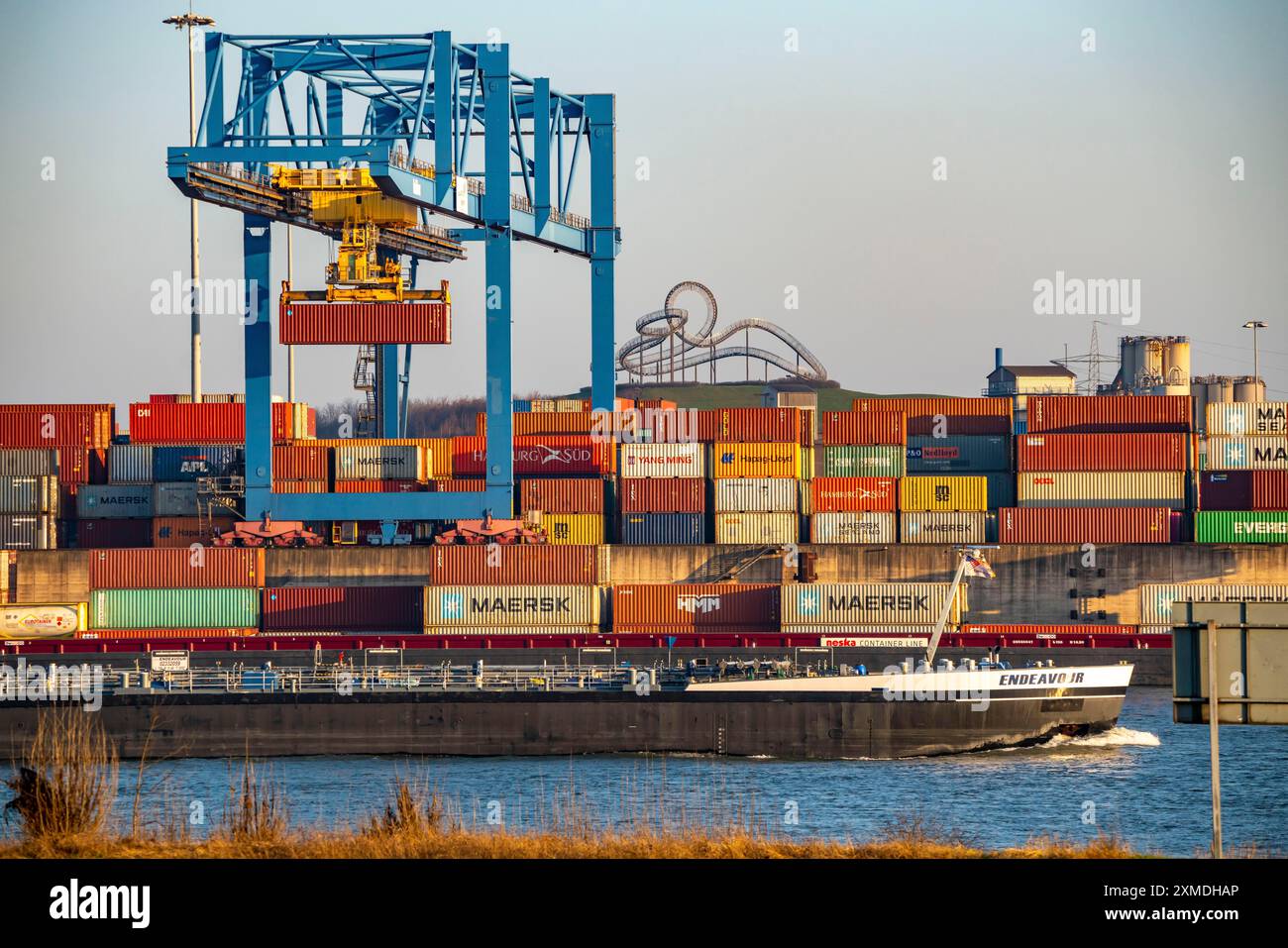 Container Handling Centre, Gateway West Terminal, Logport 2, cargo ship ...