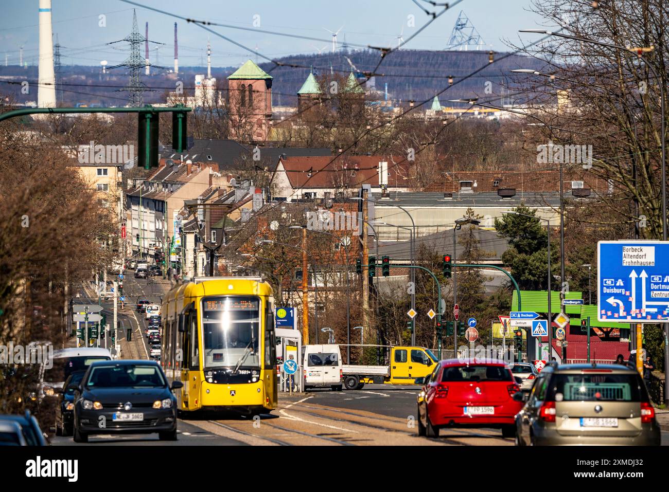 Ruhrbahn tram, city centre traffic, Hobeisenstrasse, in front, Martin ...