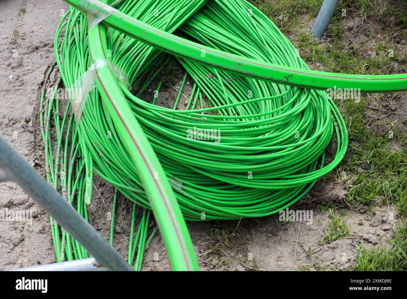 glass fiber cables and hoses for faster internet in the Netherlands by ...