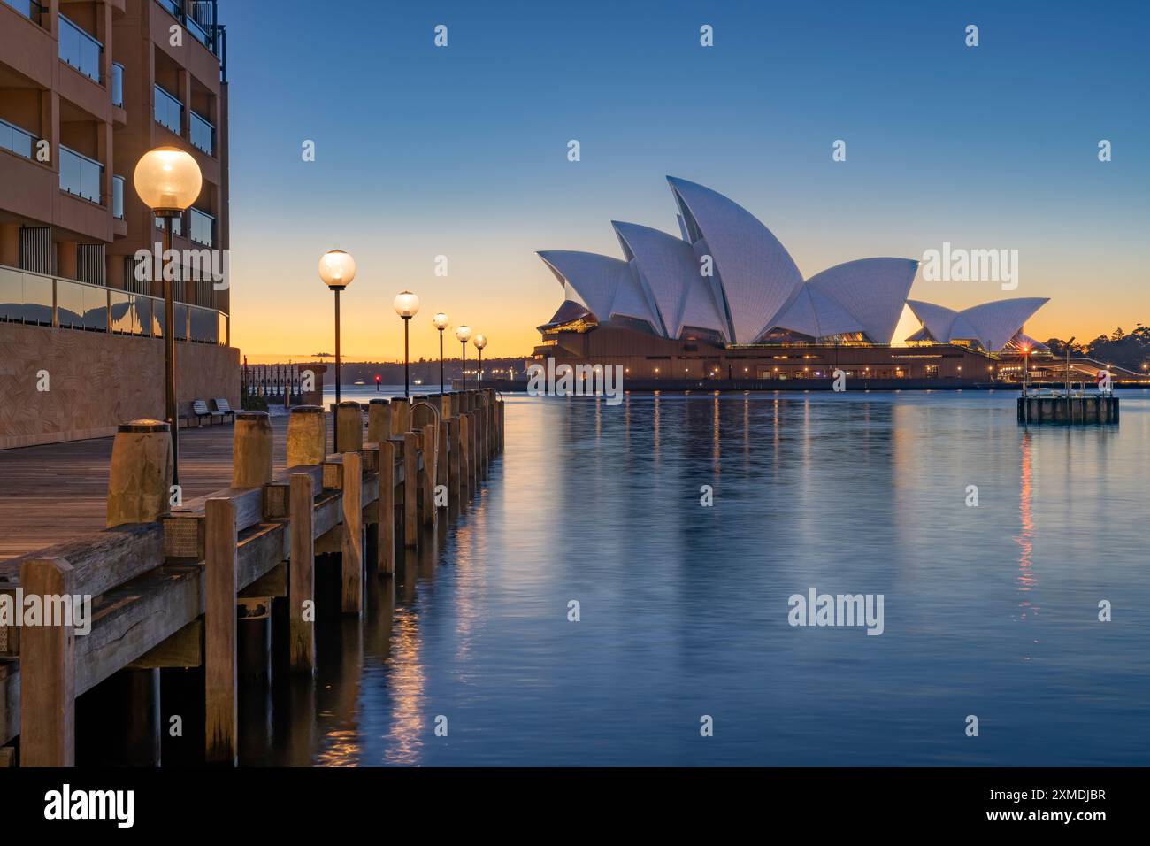 Sydney opera house night sunset hi-res stock photography and images - Alamy