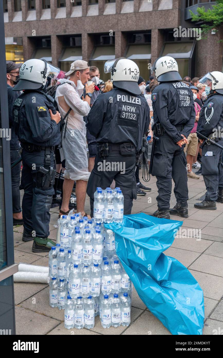 Police operation at a demonstration against the planned assembly law in ...