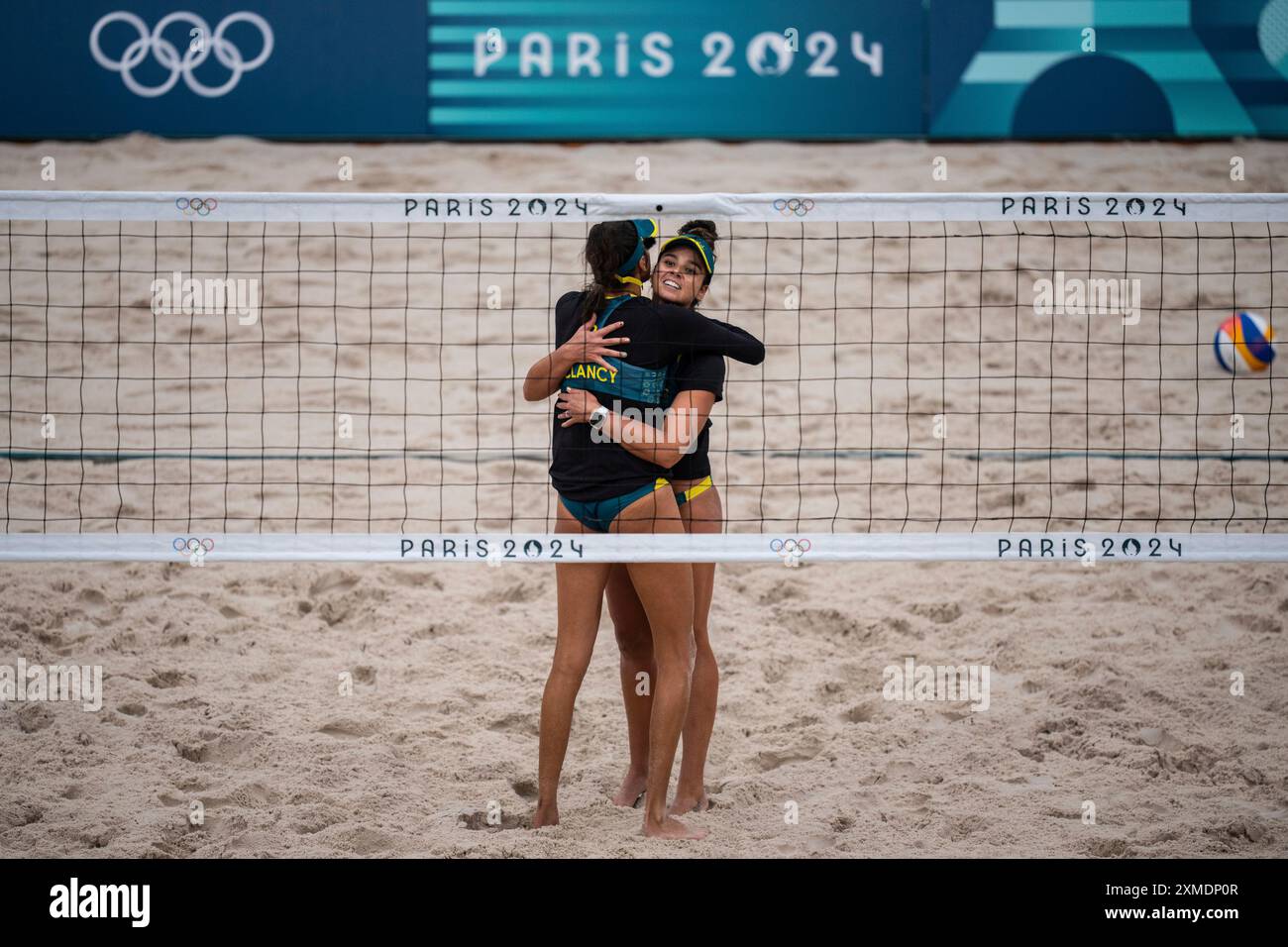 Australia's Mariafe Artacho Del Solar and Taliqua Clancy celebrate ...