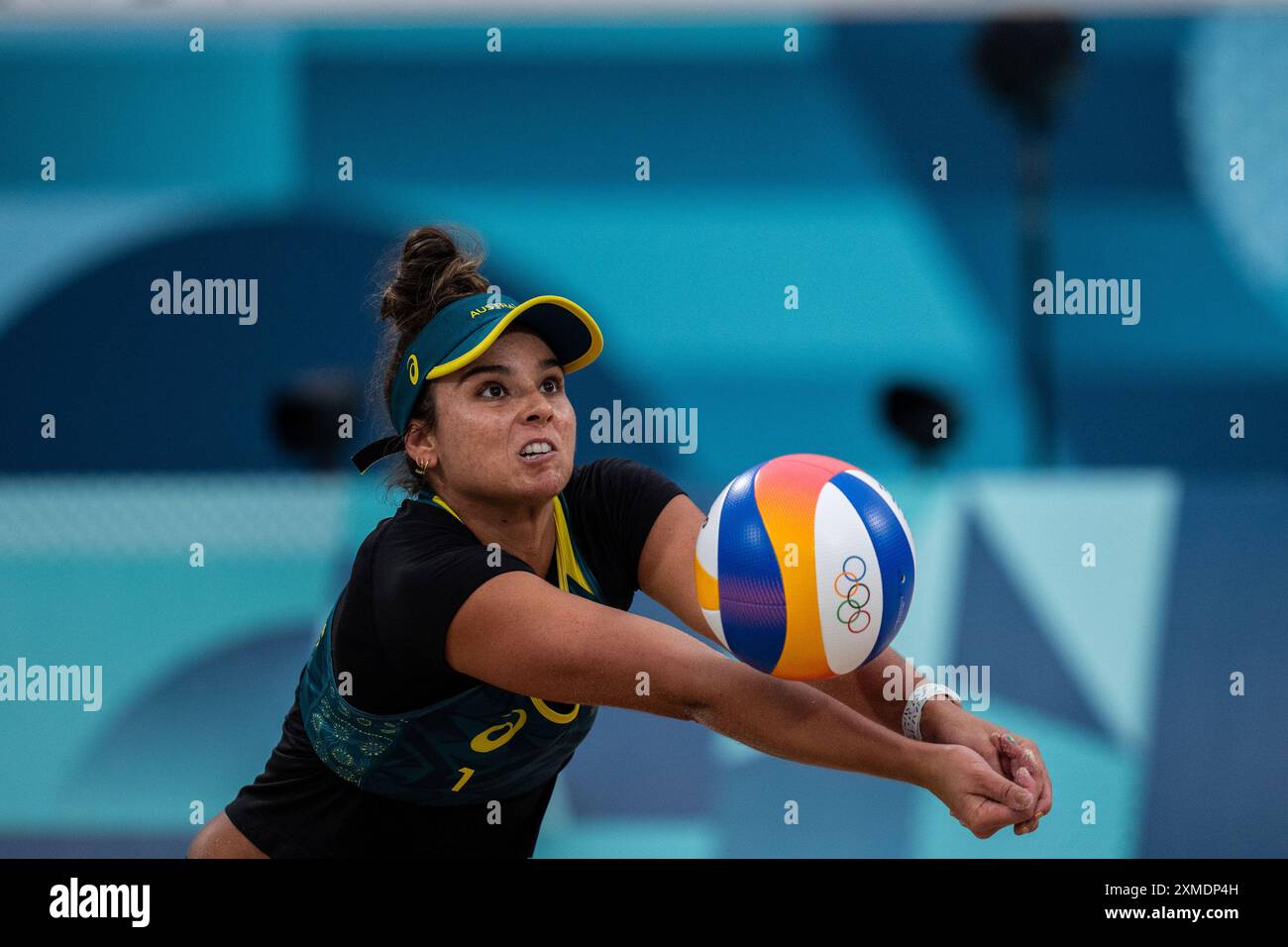 Australia's Mariafe Artacho Del Solar reaches the ball during the women ...