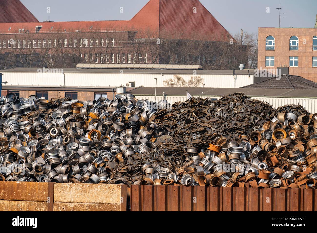 Duisburg-Ruhrort inland port, forwarding island, recycling of scrap ...